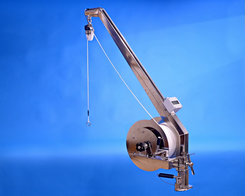 Small winch operated by hand, KC Denmark · Oceanography · Limnology ...