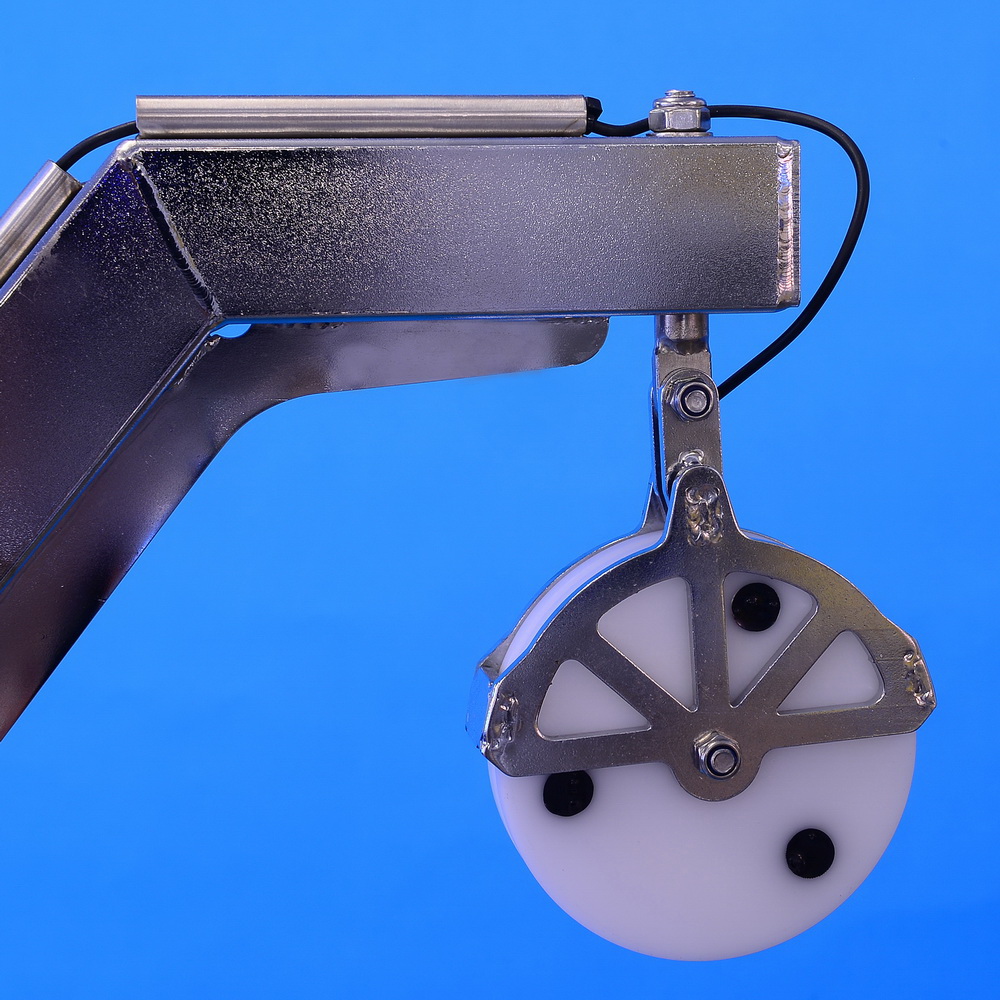 Small winch operated by hand, KC Denmark · Oceanography · Limnology ...