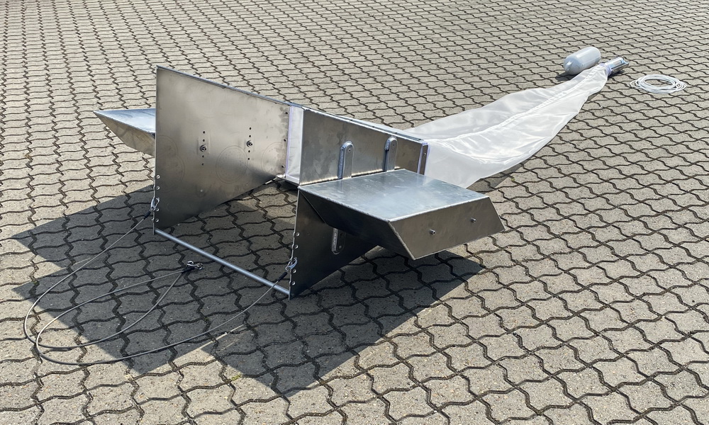 23.500 - Manta trawl net, 70 x 30 cm., KC Denmark · Oceanography ...