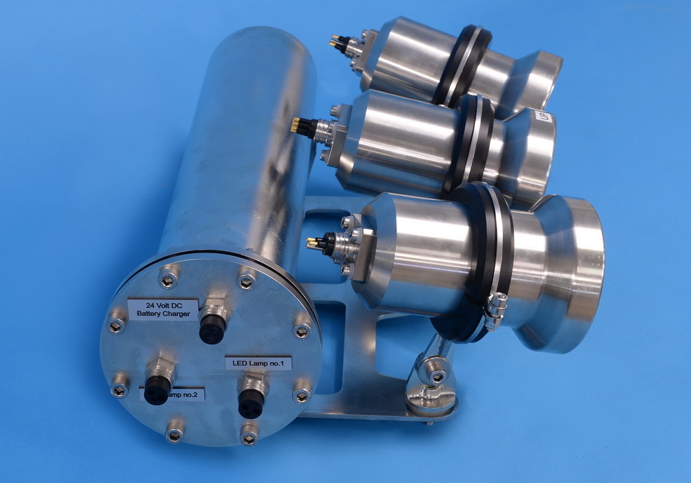 Camera and light option for 500 m, KC Denmark · Oceanography ...