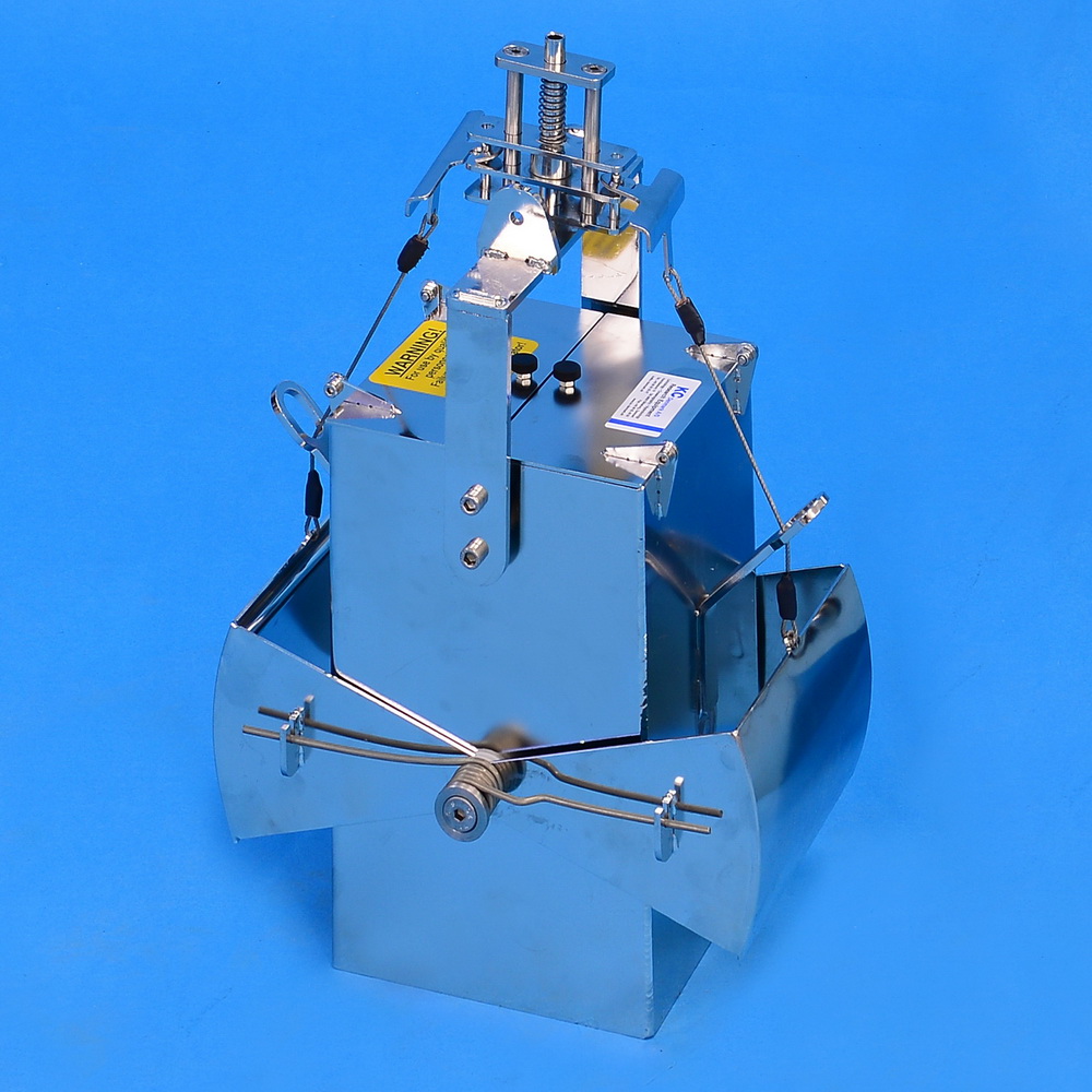 12.000 - Ekman sediment sampler, sample volume 5 L - 225 cm²., KC ...