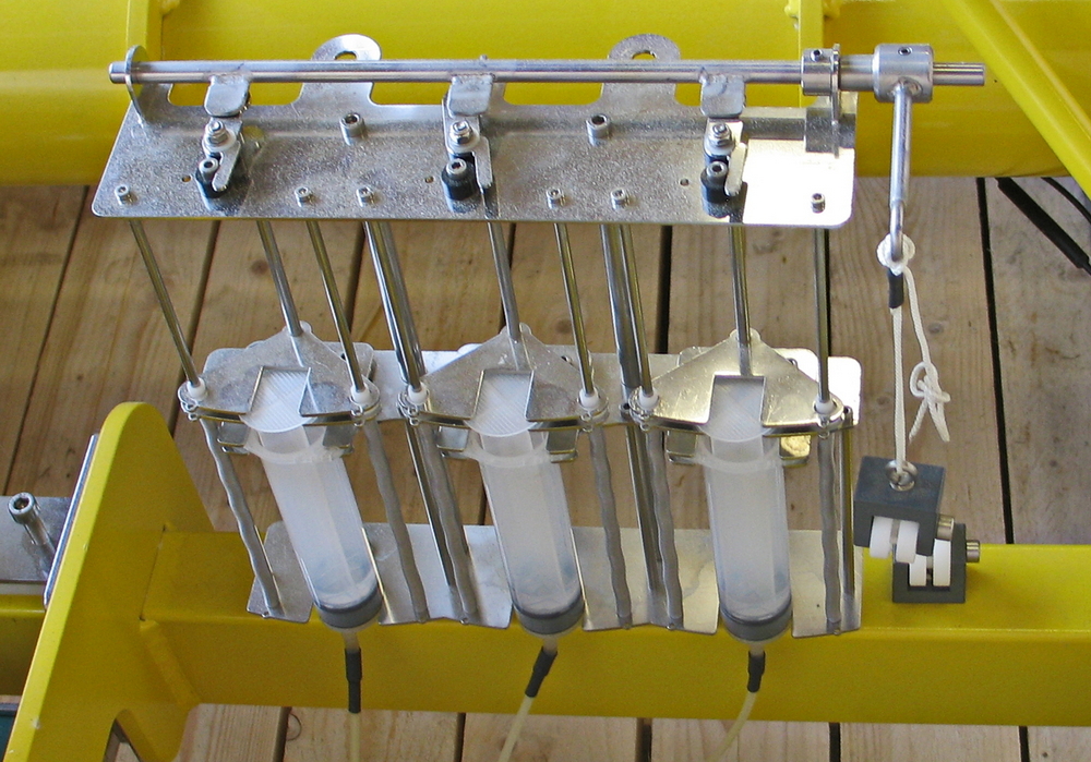 Small multi water sampler 3 x 50 ml, KC Denmark · Oceanography ...