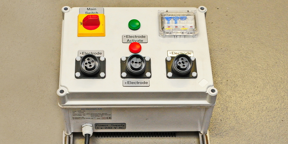 200.310 - Electrofishing with 2 electrodes., KC Denmark · Oceanography ...
