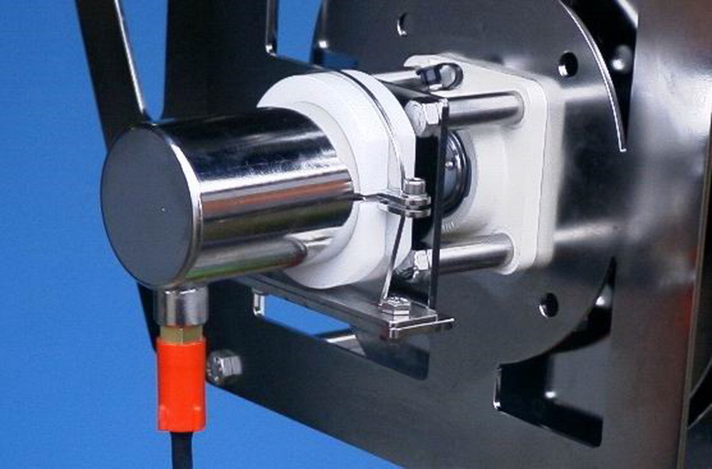 Small winch operated by hand, KC Denmark · Oceanography · Limnology ...